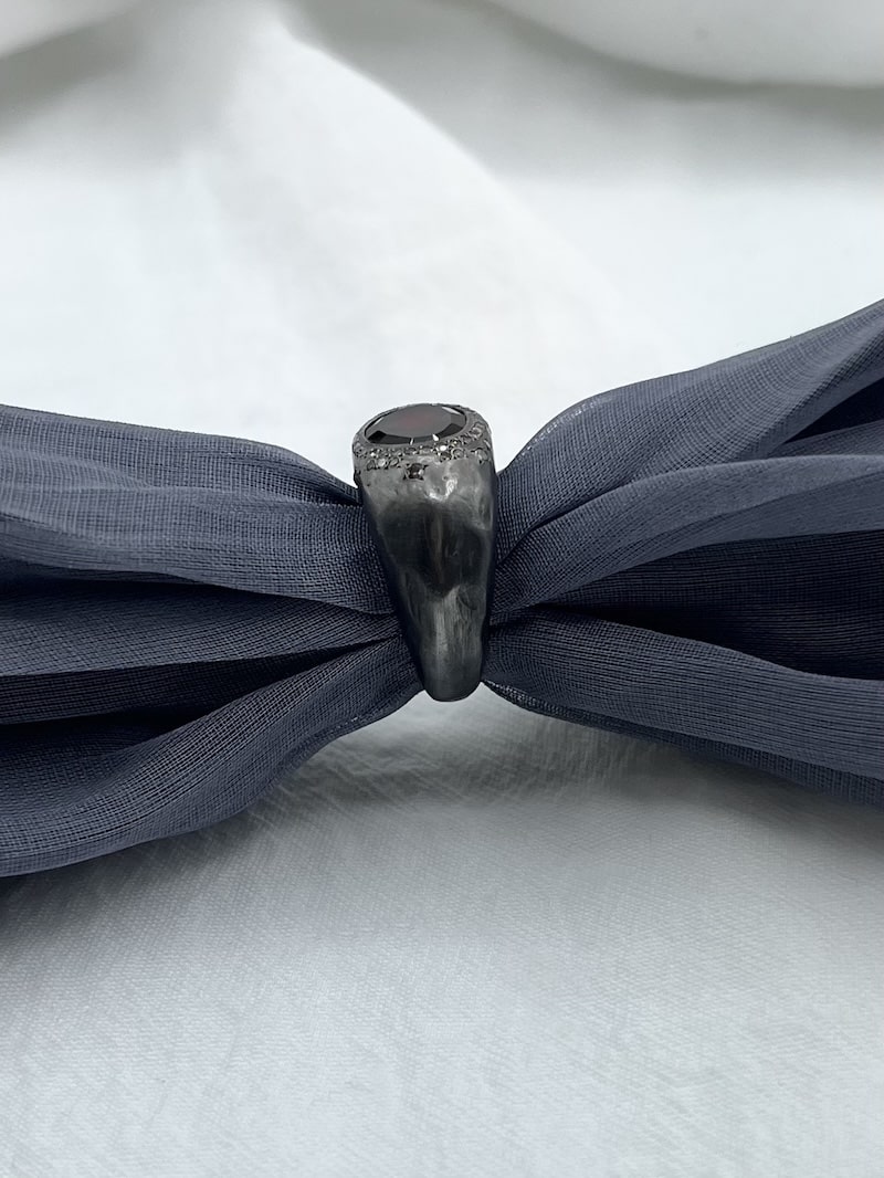 Anello Con Granato E Diamanti - Rosa Maria | Marina Lari